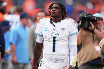 Topps will release NFL trading cards for the first time since 2016