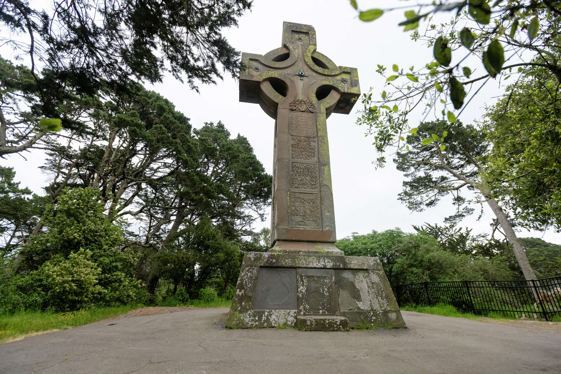 San Francisco erected the world's largest cross. Then everyone forgot.
