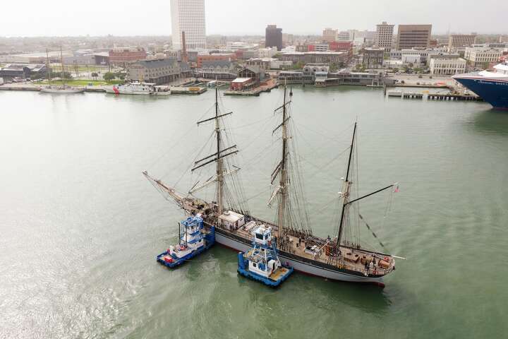 Texas tall ship prepares for massive U.S. birthday event