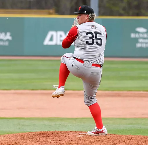 SIUE baseball travels to Southern Indiana in Evansville, Ind.