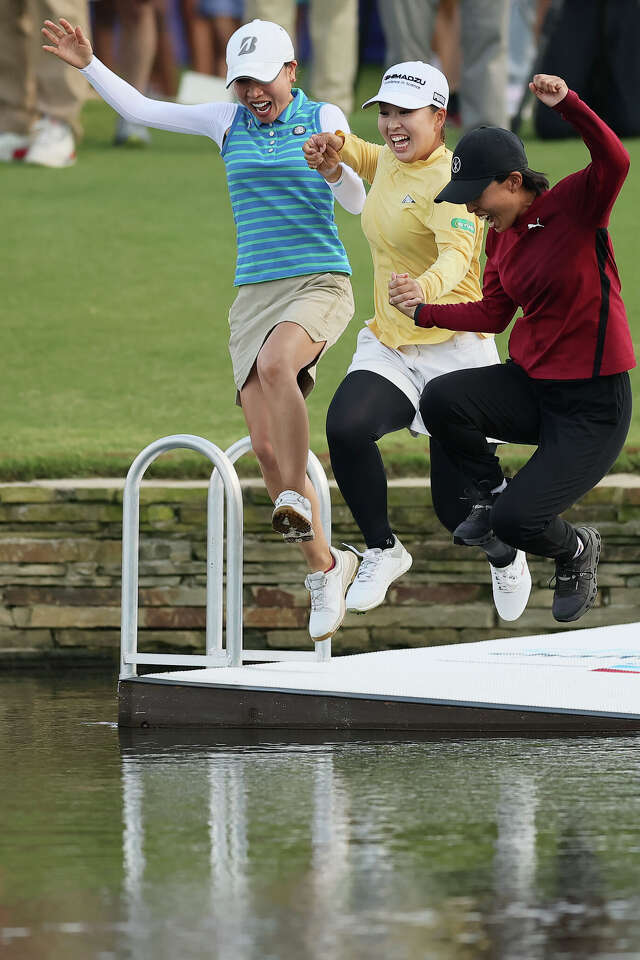 Houston's Memorial Park Golf Course getting pond on Hole No. 18