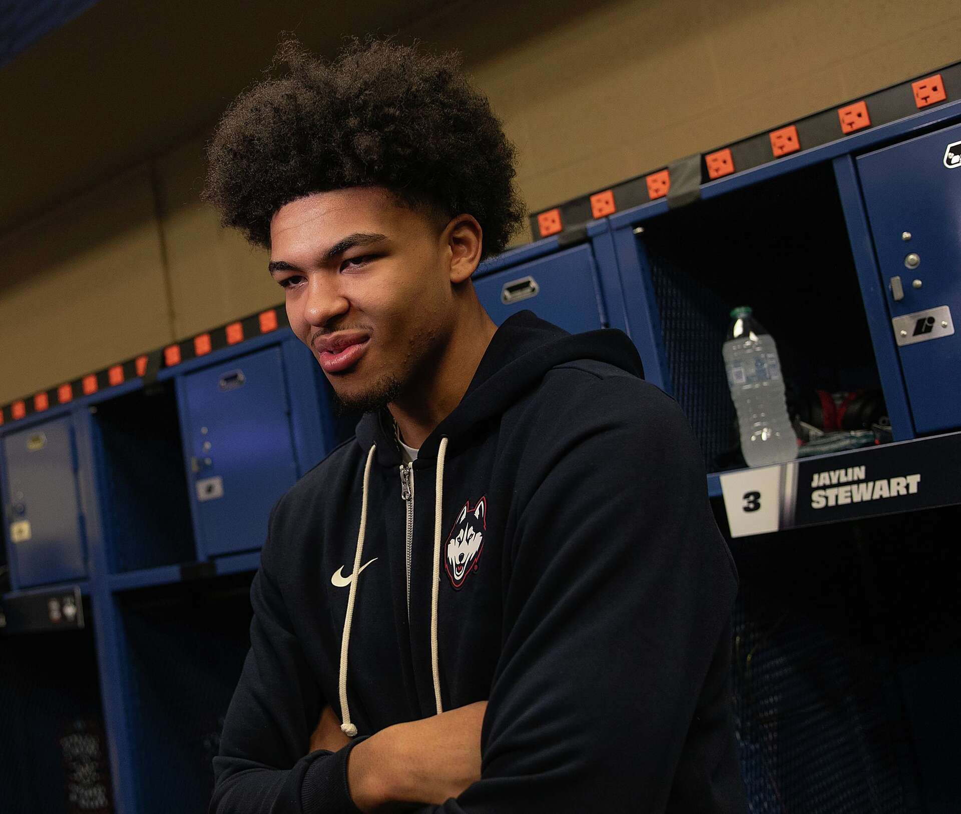 Why Jaylin Stewart left UConn for transfer portal