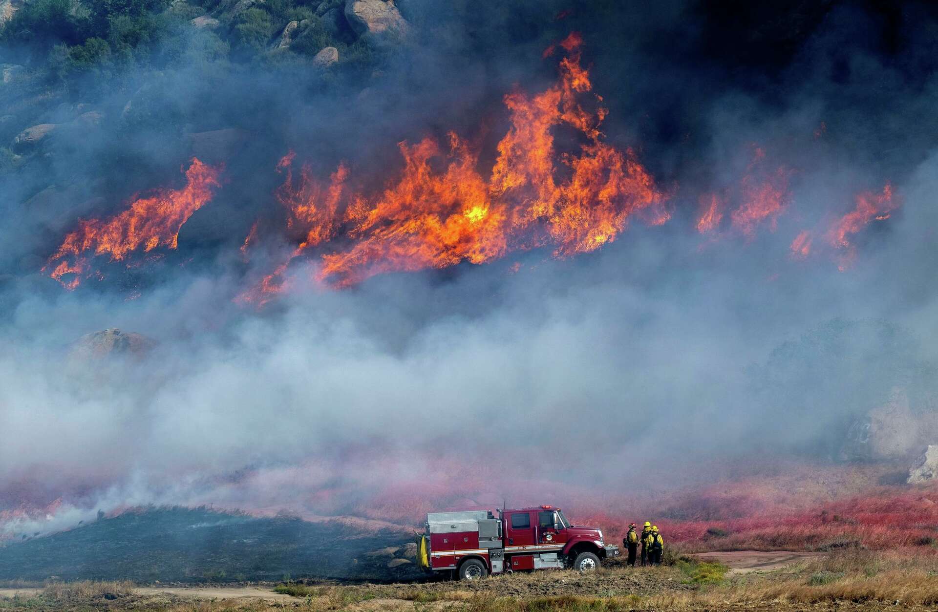 Southern California wildfire mostly contained as officials lift many ...