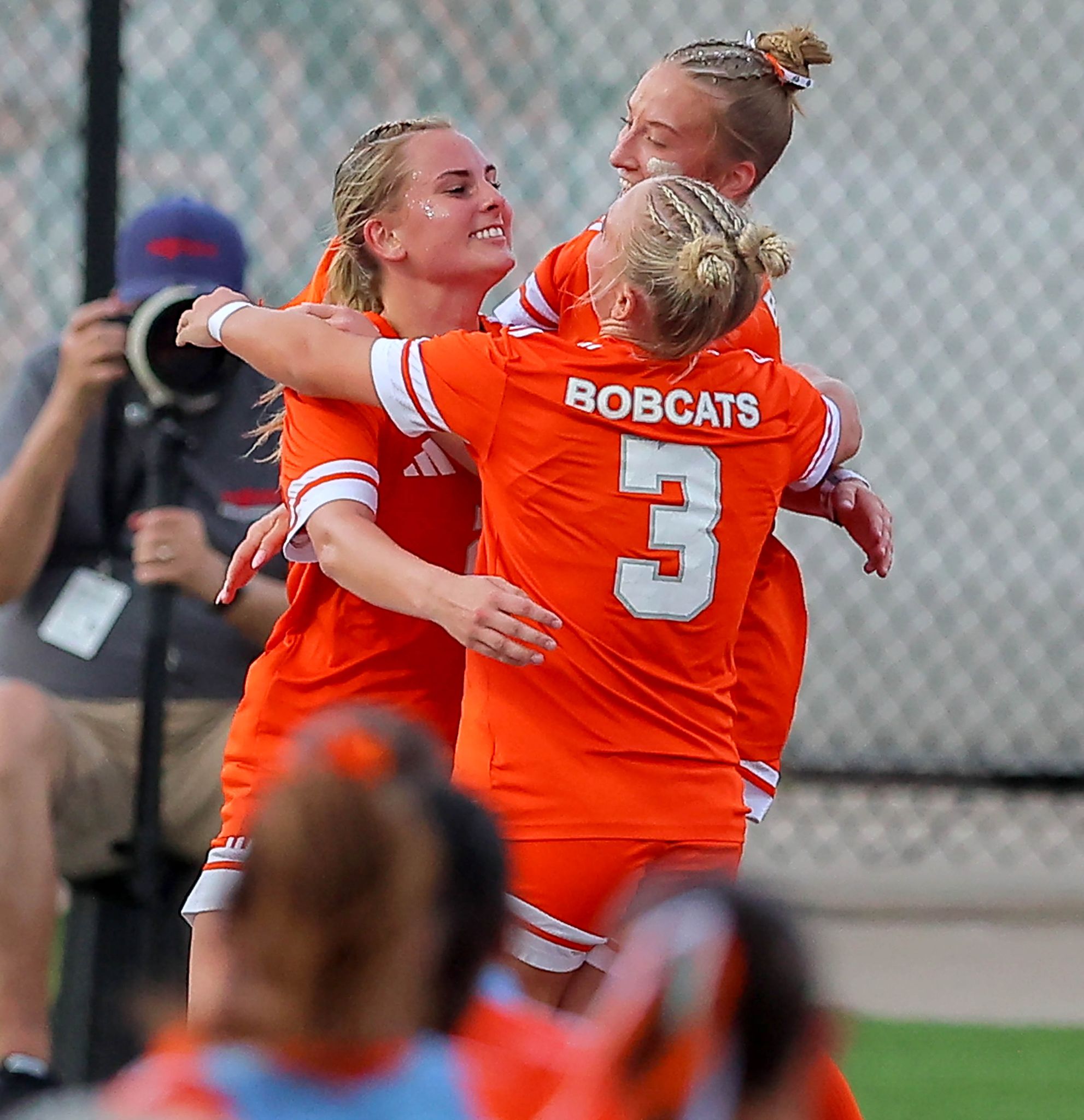 Who is Madison Booker? 10 things to know about the Texas star