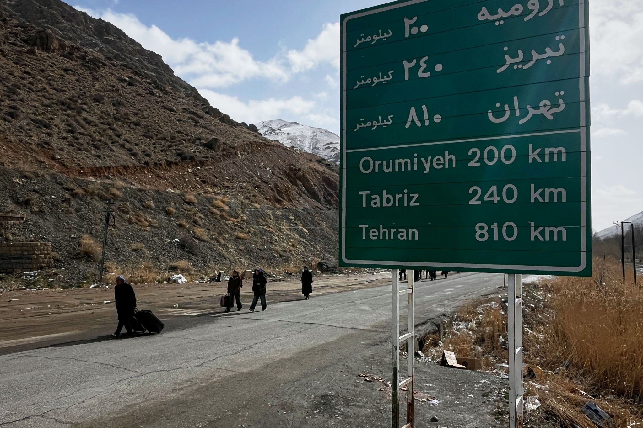A 12-hour drive through Iran offers glimpses of destruction, defiance ...
