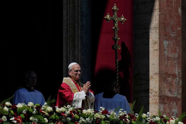 Photos show Pope Leo's first Easter Mass as pontiff