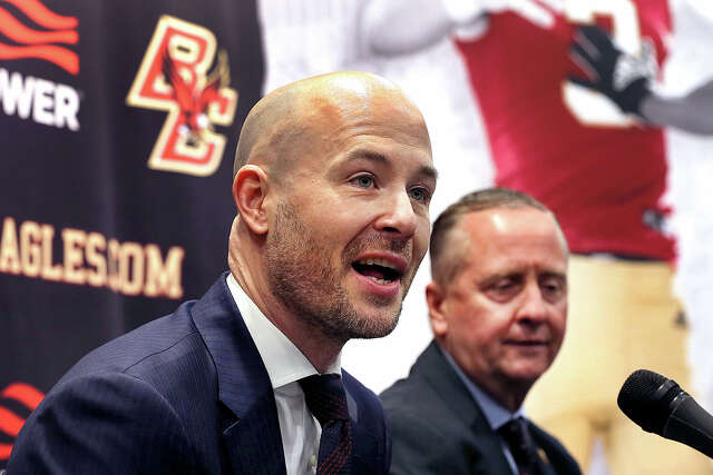 Luke Murray's final game as UConn assistant coach is national title