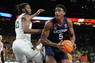 UConn's Alex Karaban, Tarris Reed Jr. land in ESPN mock draft