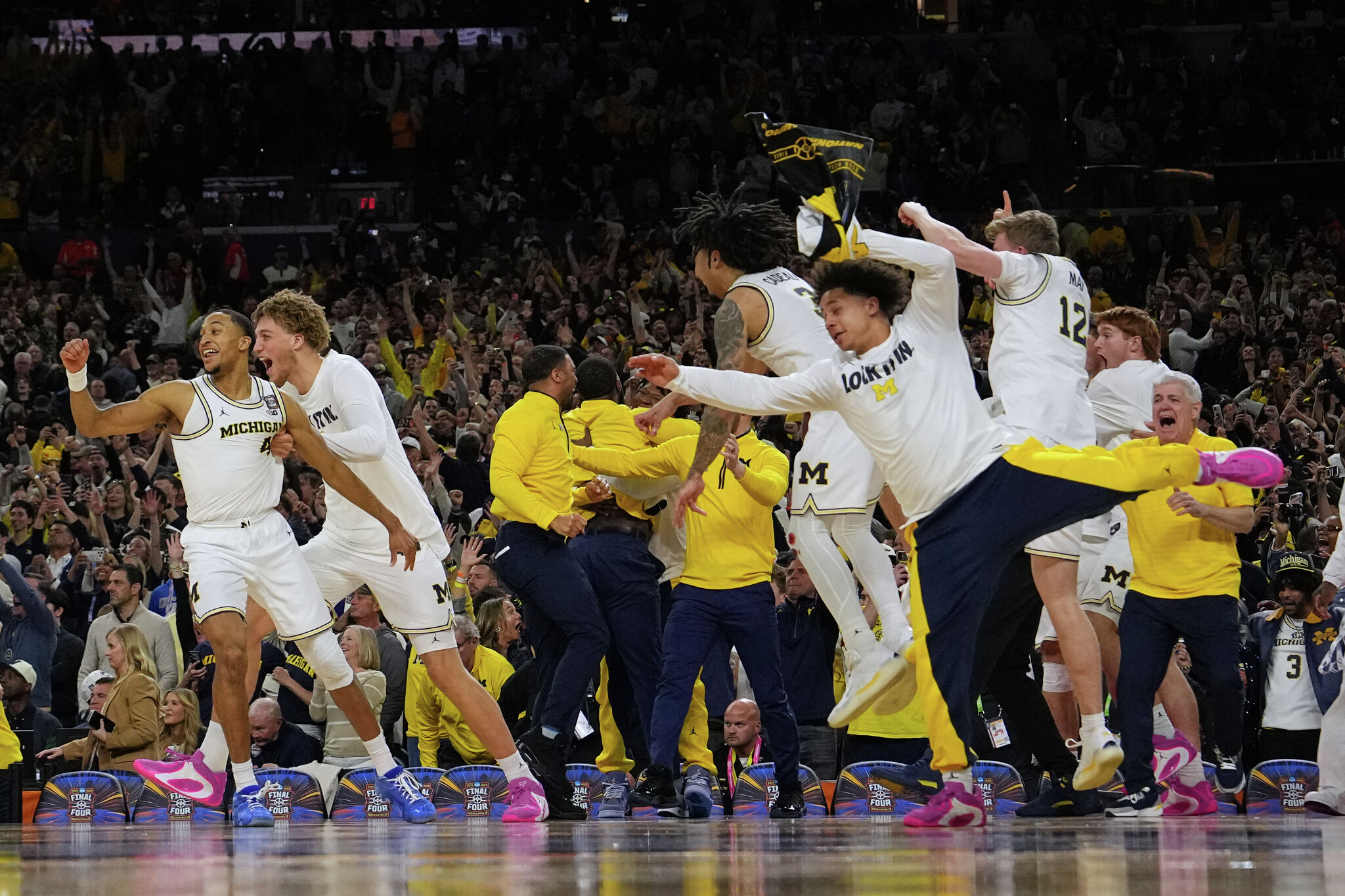 Michigan powers through UConn for its second national title