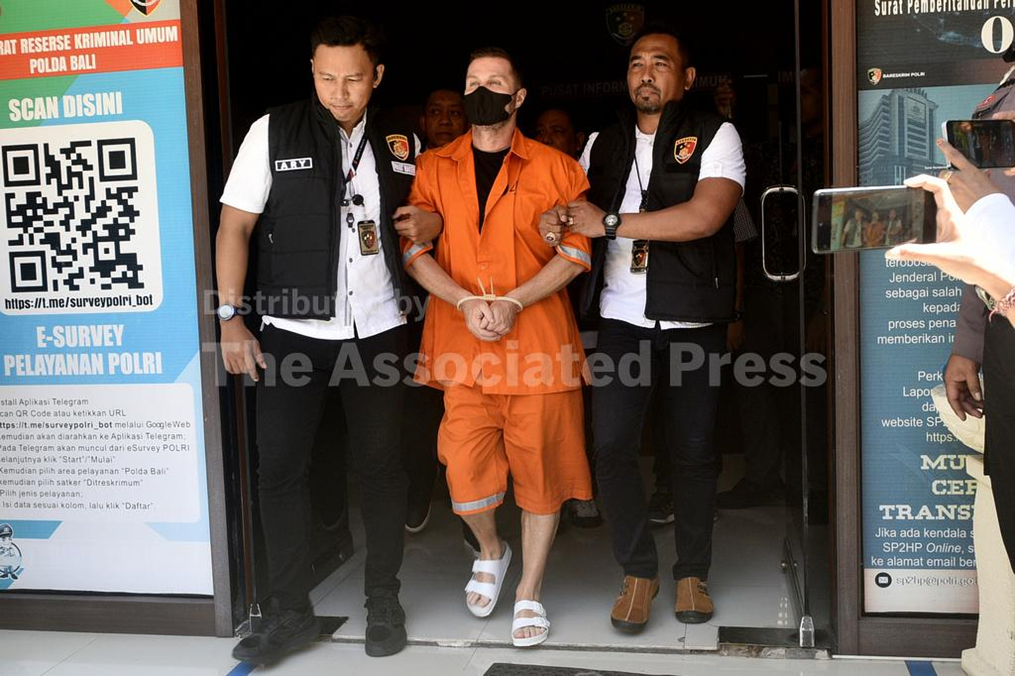 Indonesia extradites Scottish man sought by Spain as crime boss
