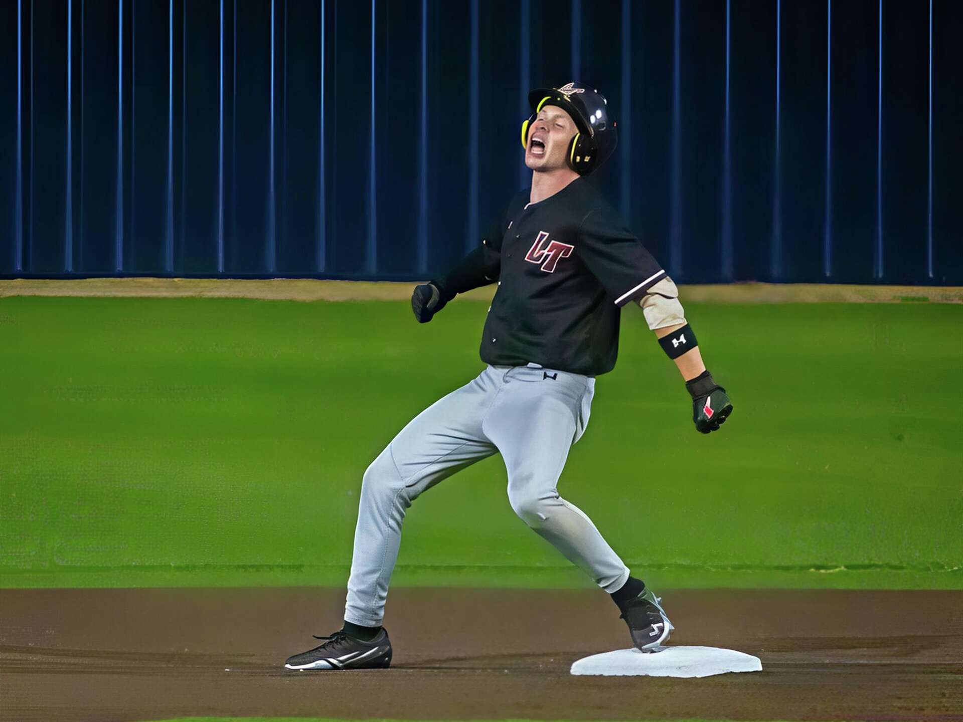 Texas baseball signee Cooper Webb helps Lake Travis down Westlake