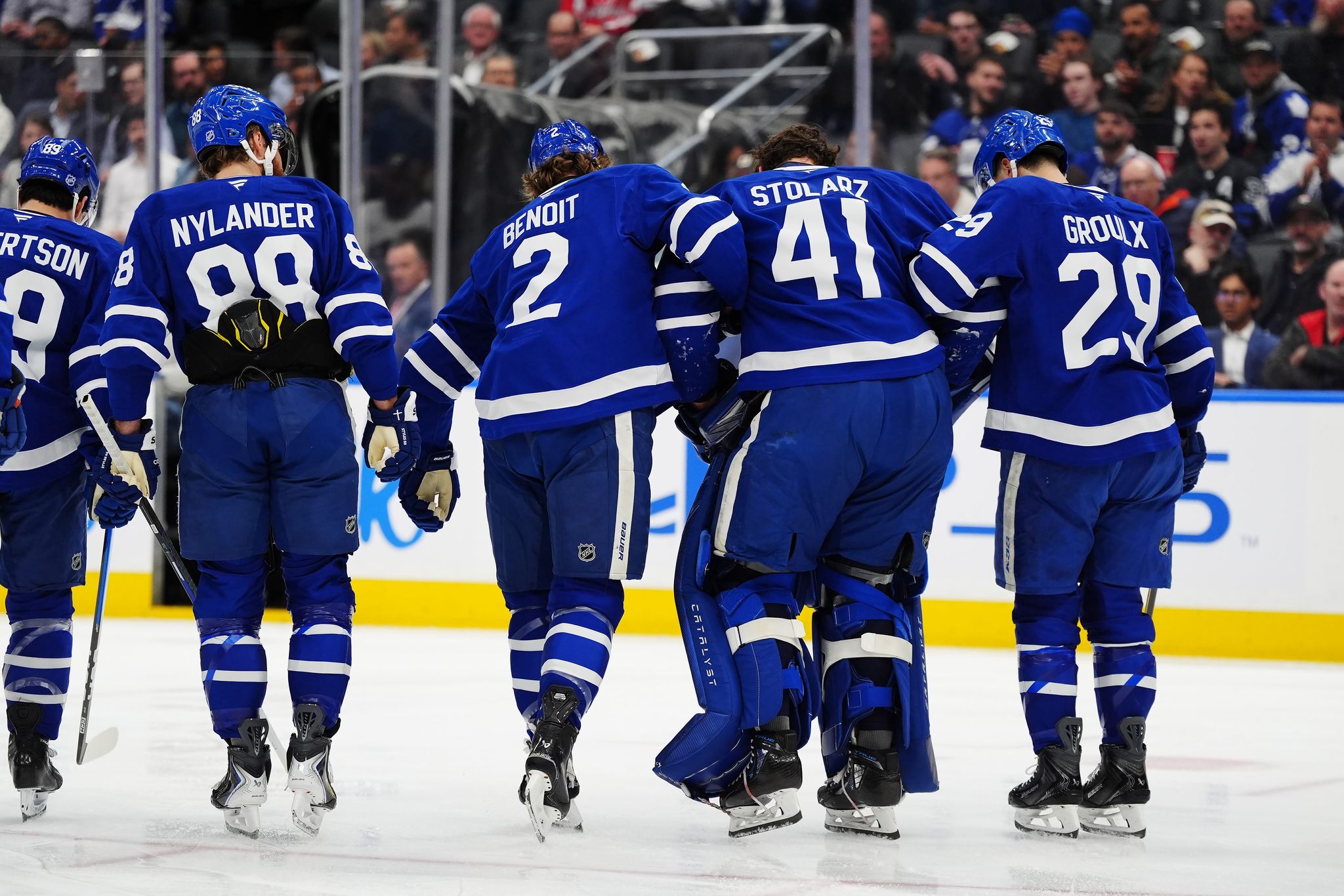 Stolarz departs Maple Leafs’ game against Capitals with lower-body injury