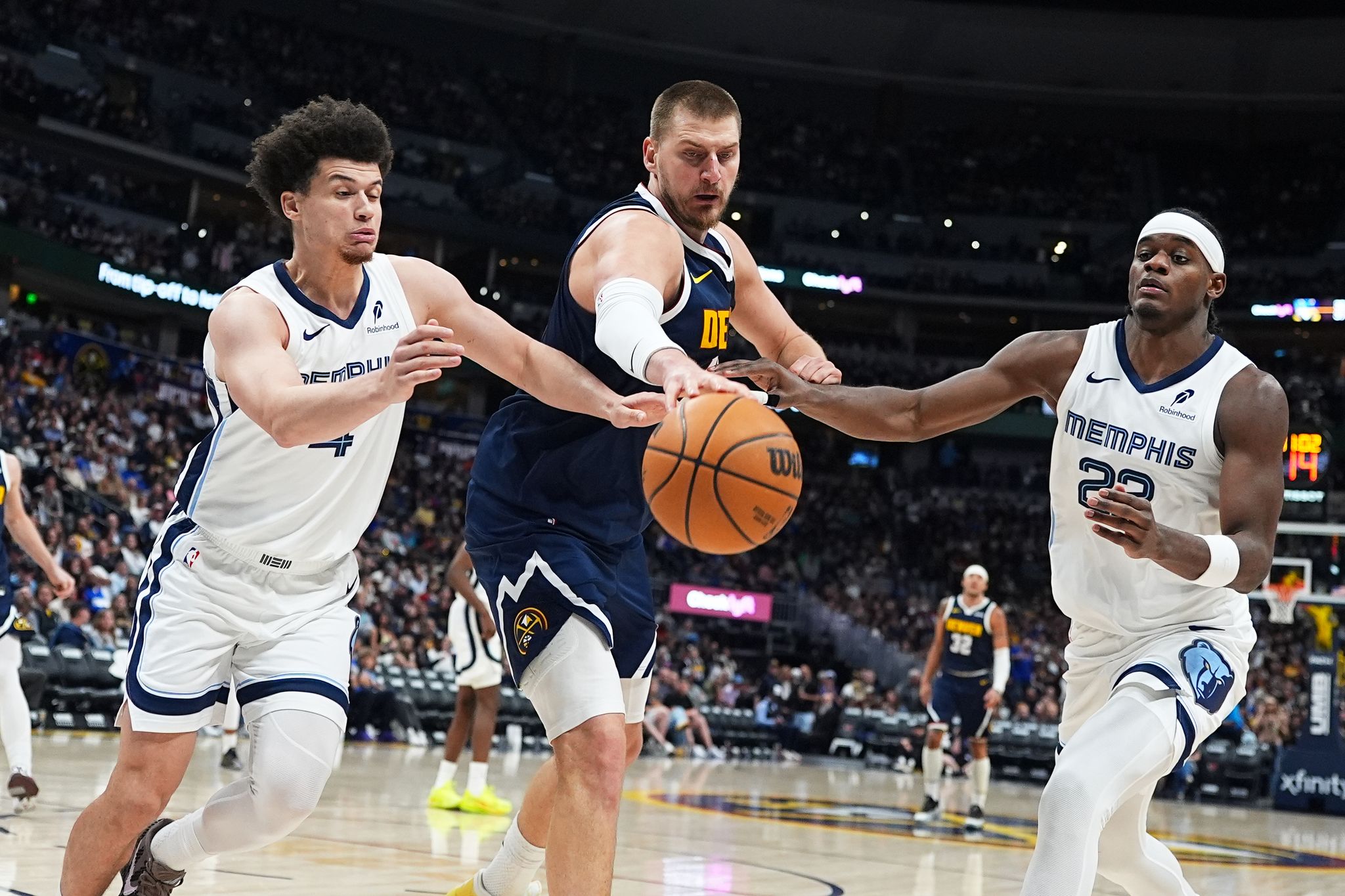 Nuggets beat Grizzlies 136-119 for 10th straight win as Jokic posts his ...