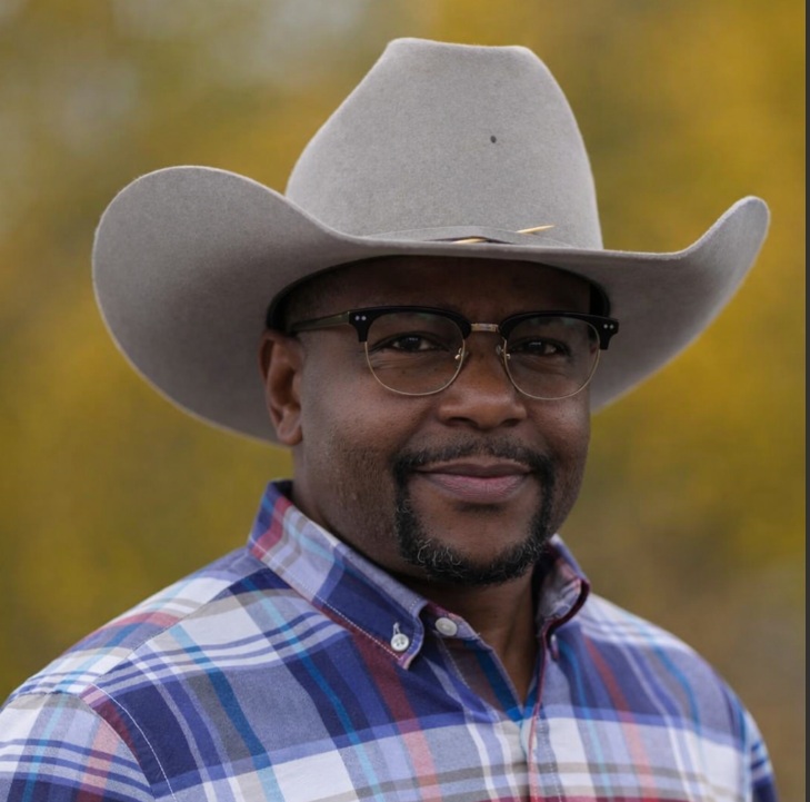 Bastrop mayor race: Harris vs. Stanfield