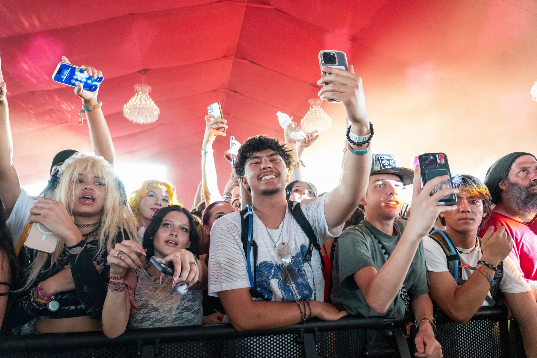 Coachella looks like fun and glamour for influencers. Behind the scenes ...