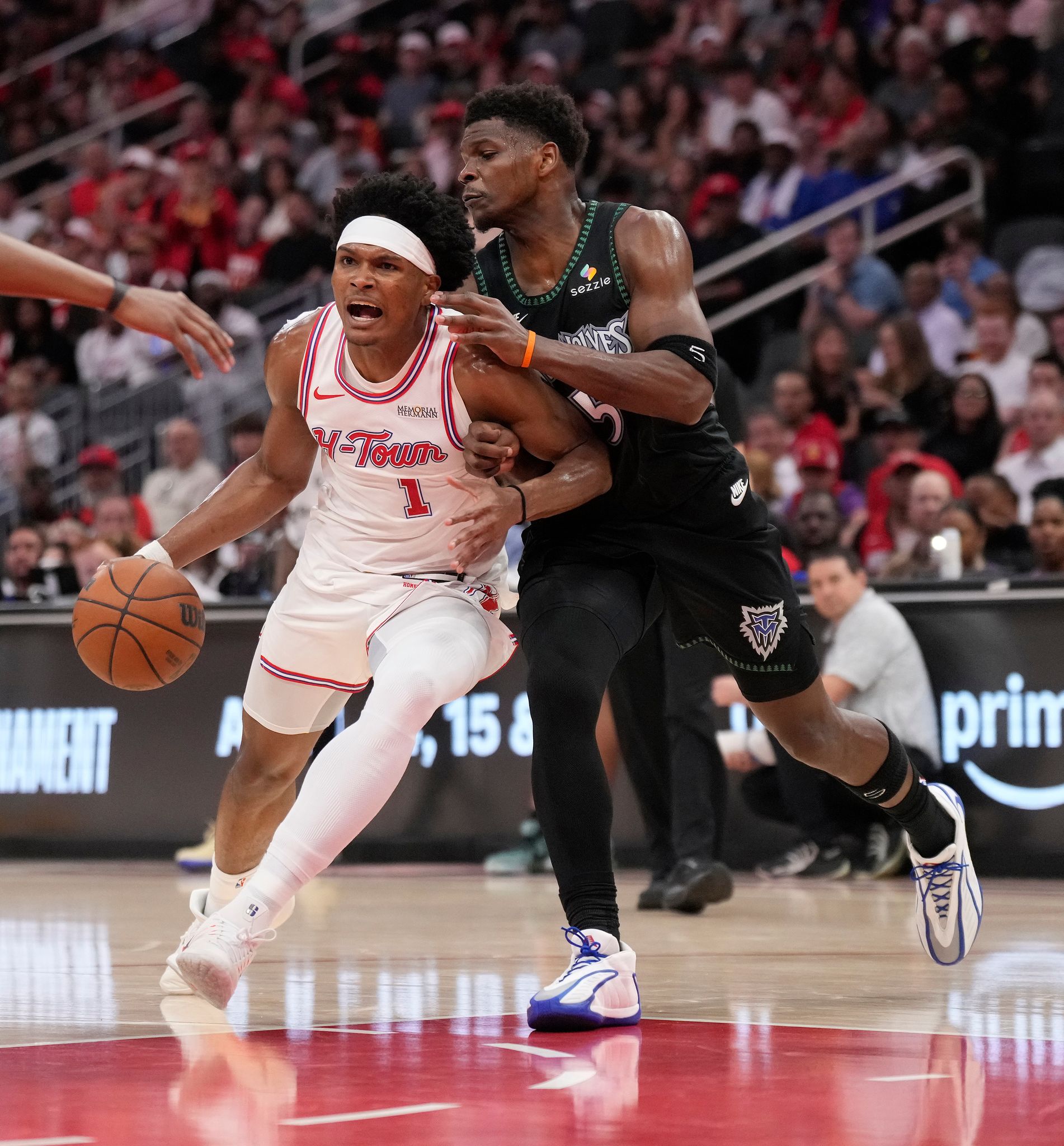 Timberwolves snap Rockets' 8-game winning streak with a 136-132 victory