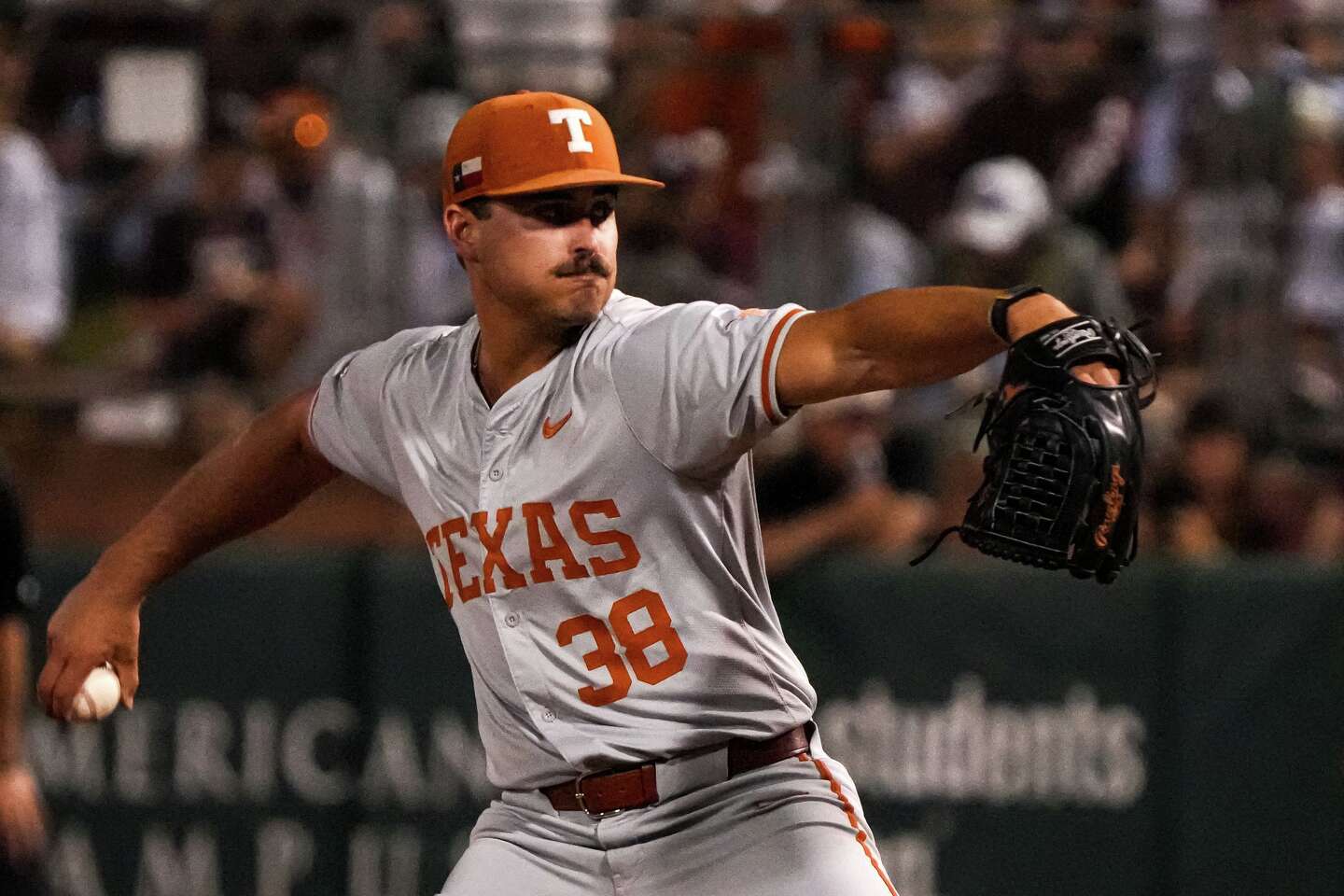 Texas baseball: Longhorns lose to Aggies in Jim Schlossnagle's return