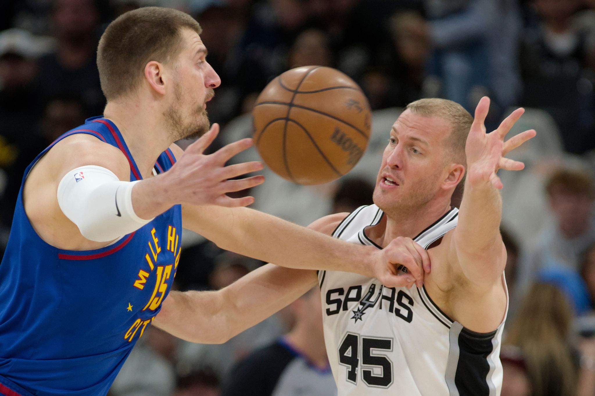 Jokic plays 1st half of Nuggets' game versus Spurs to qualify for award ...