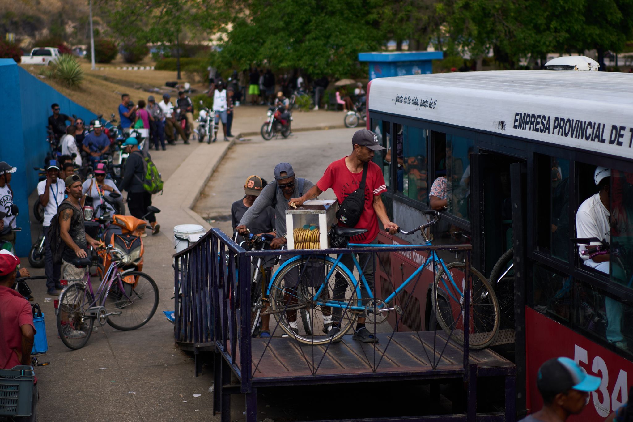 An underwater bus in Havana becomes the ride that matters during Cuba's ...