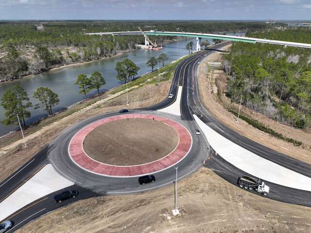 Alabama nears opening of critical Gulf Coast beach bridge