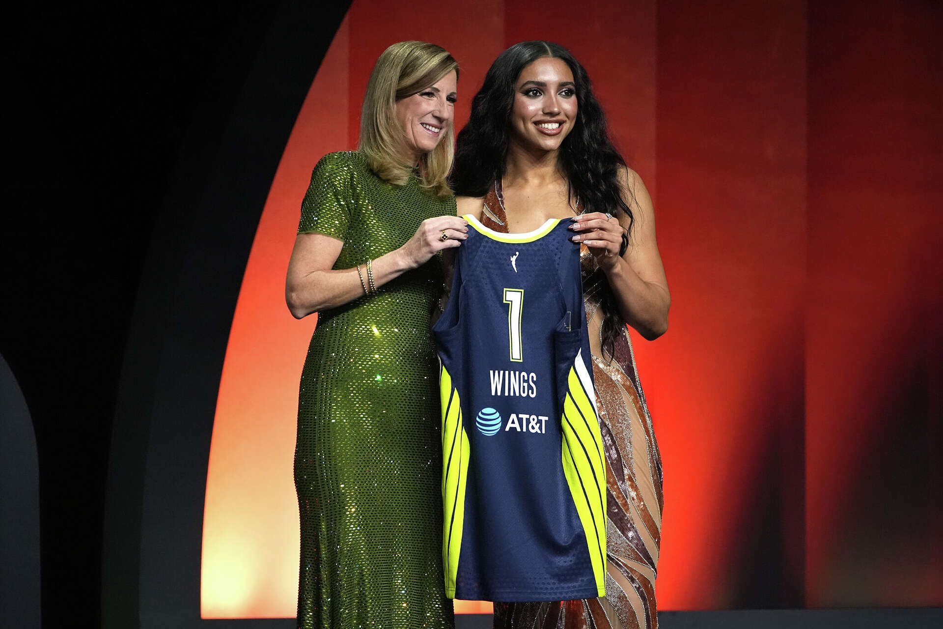 With Azzi Fudd a Dallas Wing, Texas has a WNBA power couple