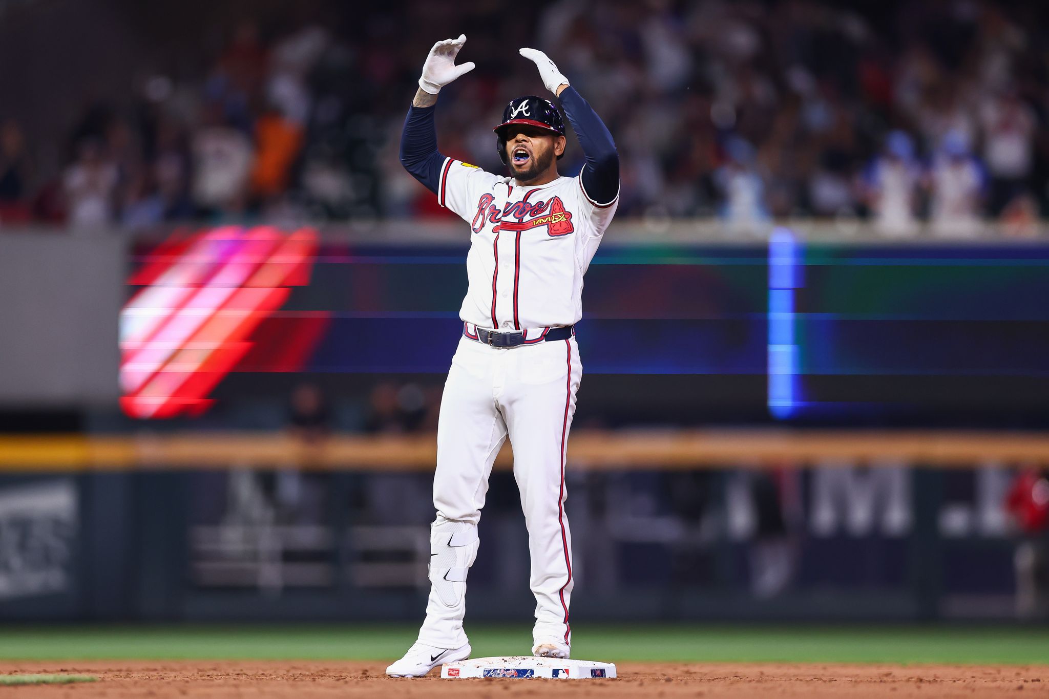 Dominic Smith has 4 RBIs, including go-ahead 3-run double in 8th to ...