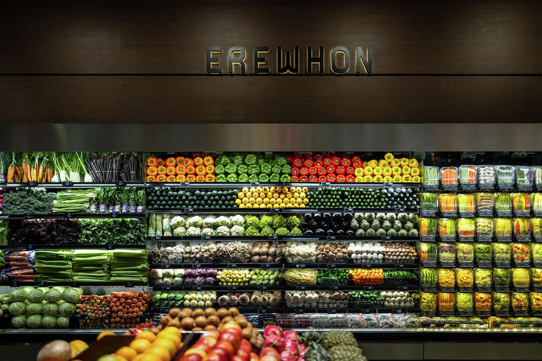 Rich-hippie grocery chain Erewhon is opening in an unexpected LA icon