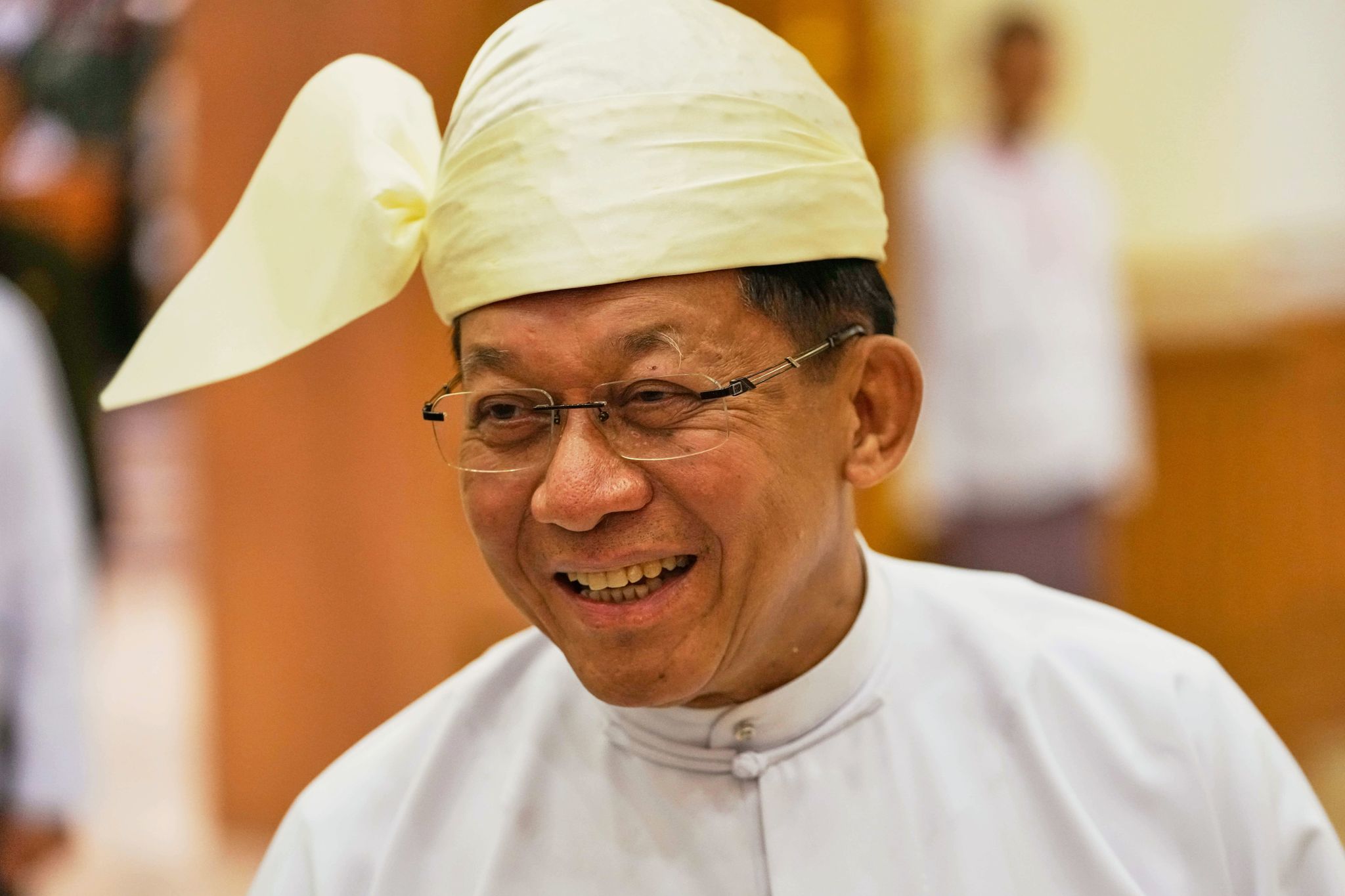 The head of Myanmar's army-backed government proposes new peace talks ...
