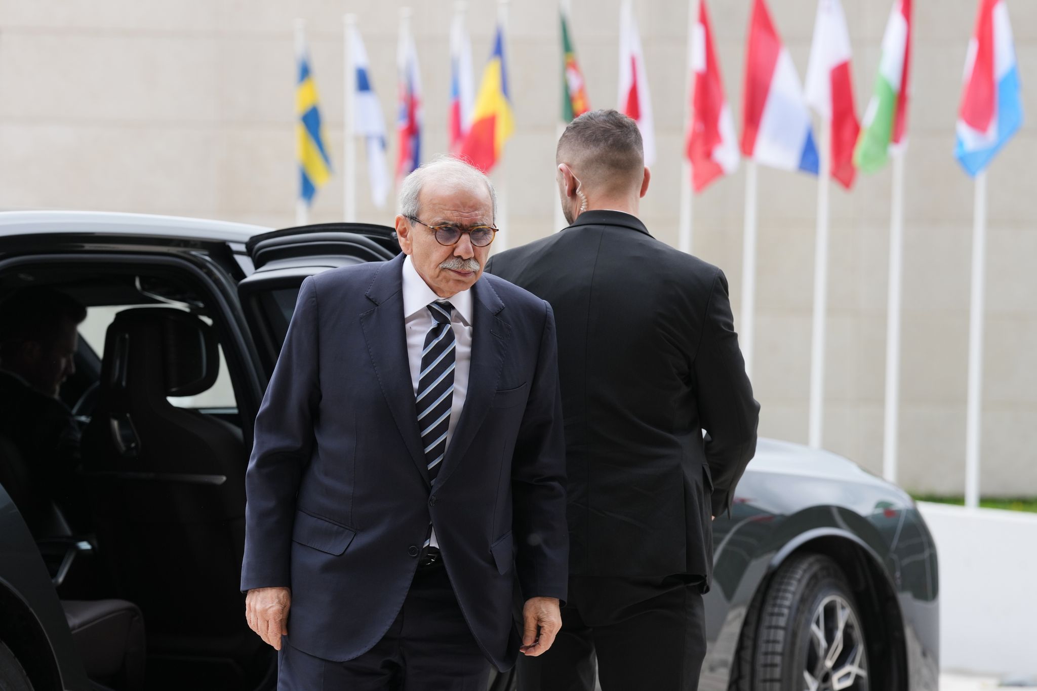 Macron to press Lebanon ceasefire and sovereignty in Paris talks