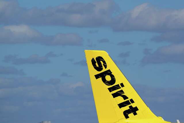 Trump raises prospect of federal support or merger as Spirit Airlines ...