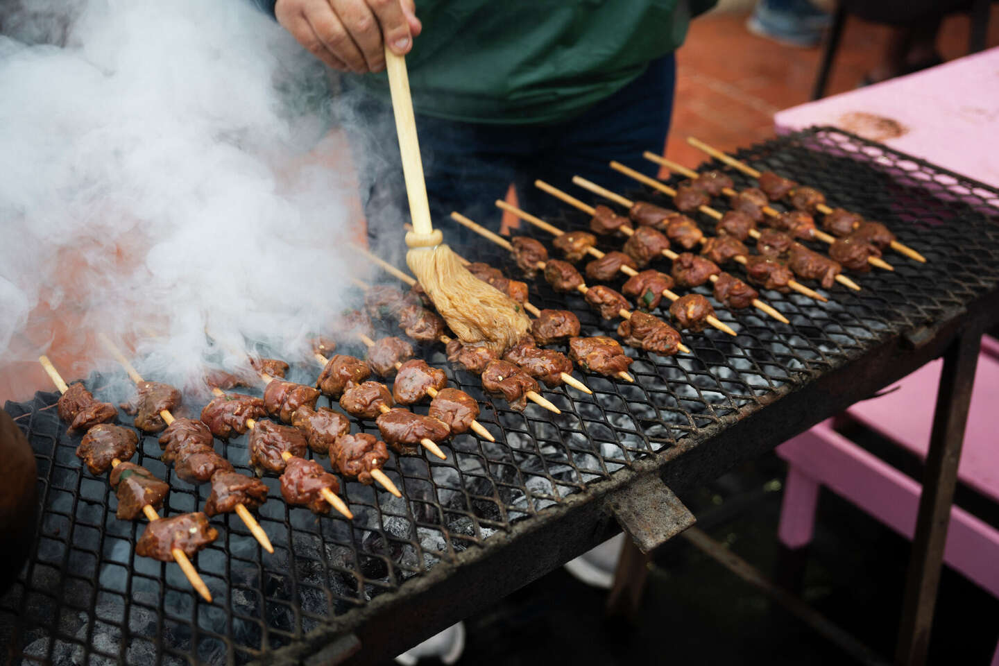 Rain fails to dampen fun, revelry at first night of NIOSA