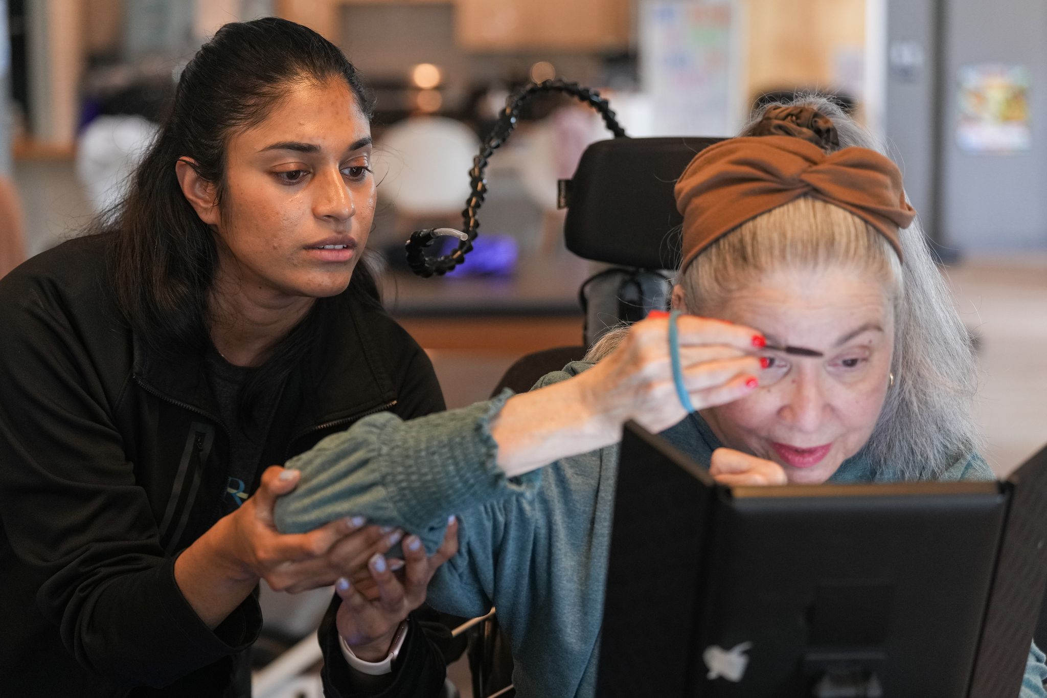 Austin rehab uses device to restore hand function after paralysis