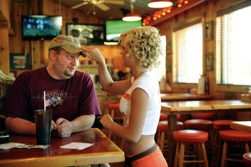 'NASA Hooters' closes amid famed chain's restructuring