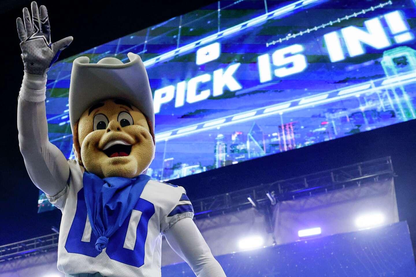 Cowboys finally address safety position in big way with Caleb Downs