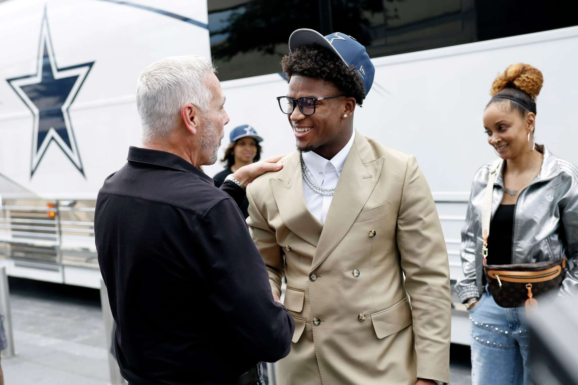 How Cowboys' first-round trade with Eagles impacted another team