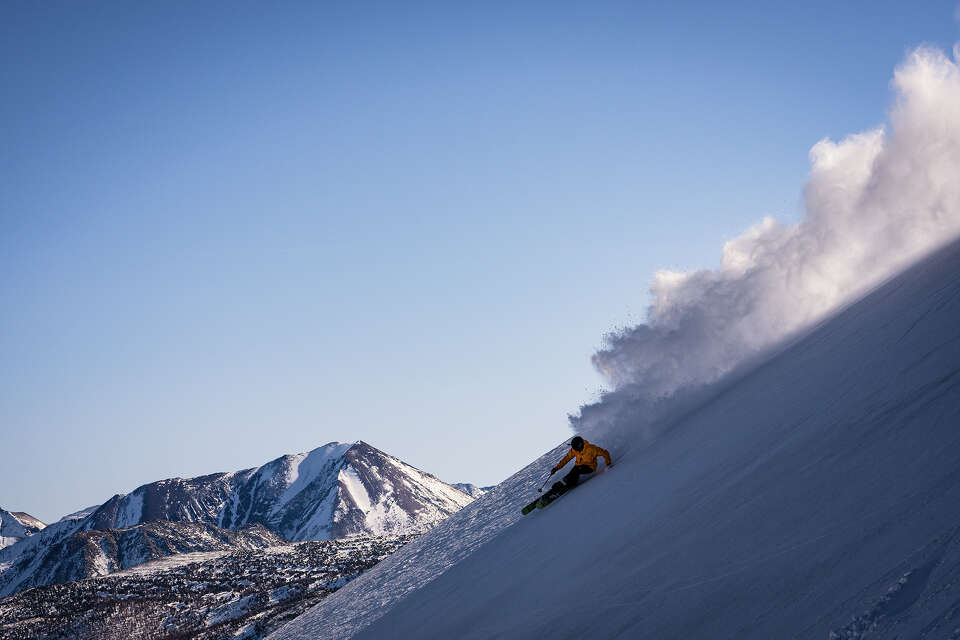 Beloved Mammoth skier dies suddenly in California backcountry