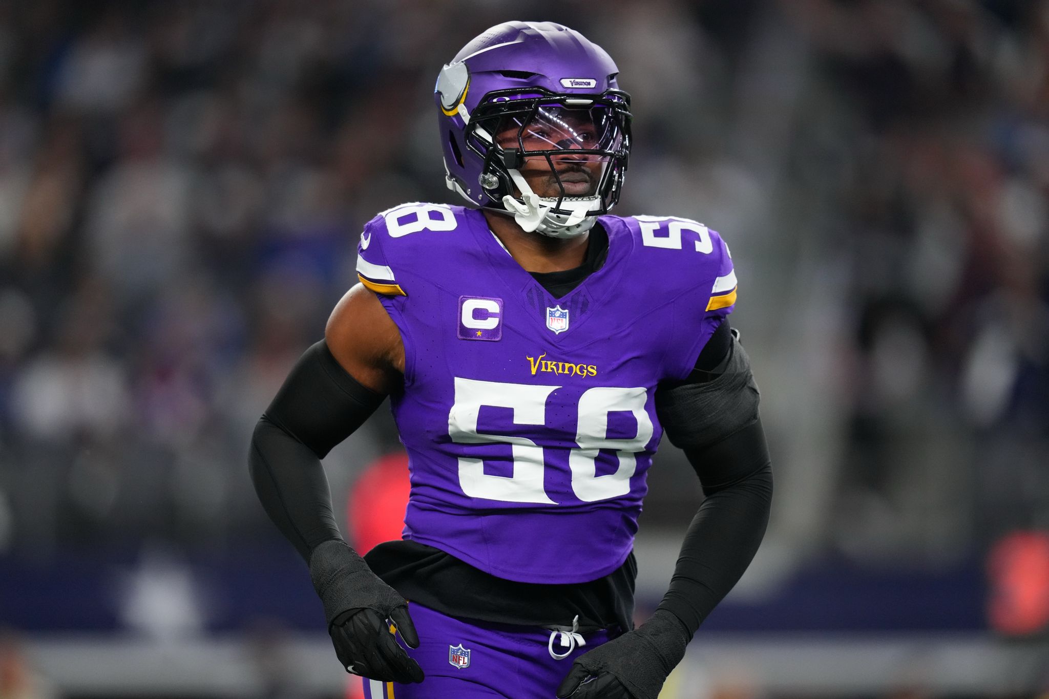 Vikings trade edge rusher Jonathan Greenard to the Eagles for a pair of ...