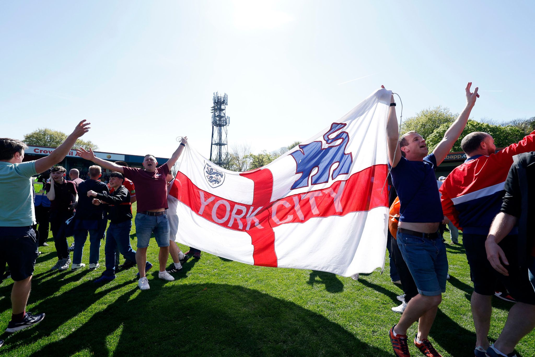 York wins promotion to English Football League after extraordinary late ...