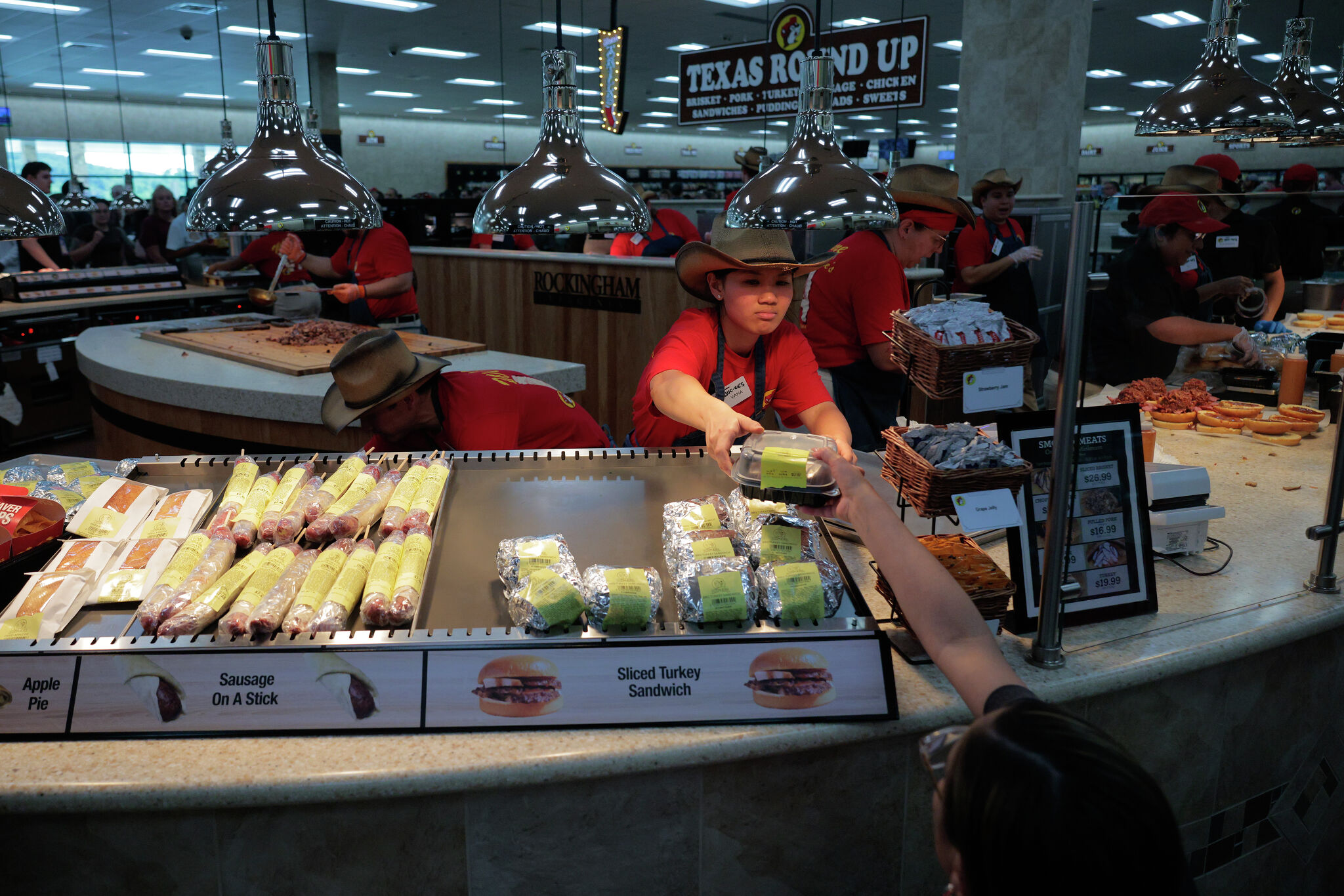 Every Buc-ee's food ranked by Max the 'Meat Guy' on YouTube