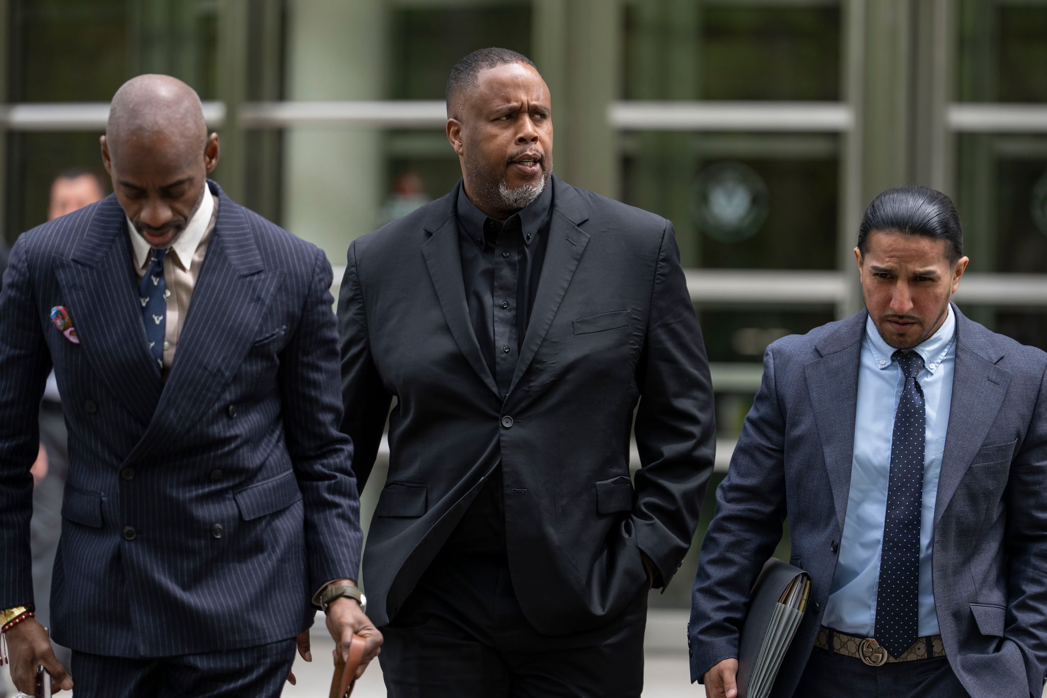 Ex-NBA player Damon Jones is 1st to plead guilty in gambling sweep that ...