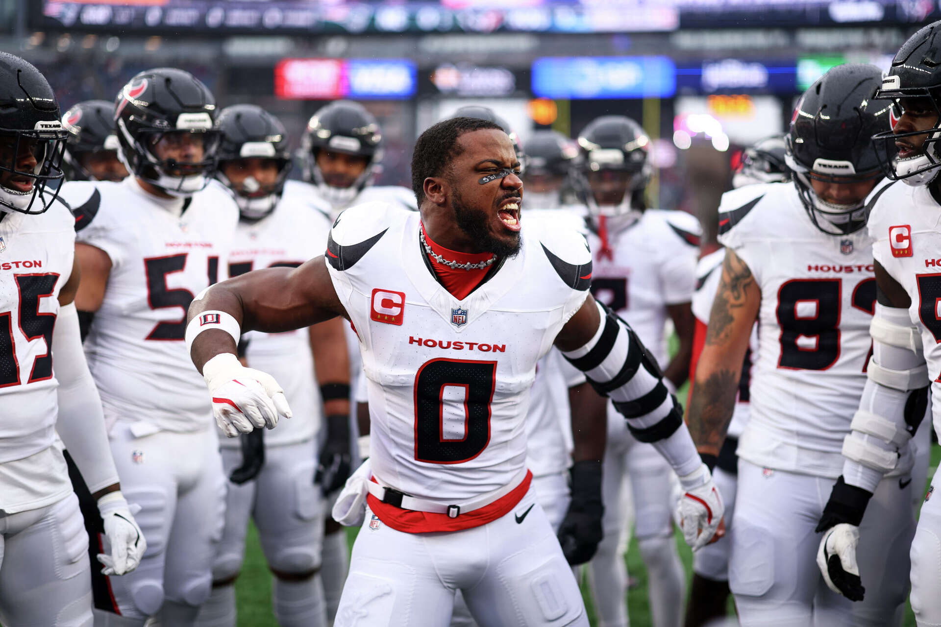 Texans keeping team leader through 2029 with new contract