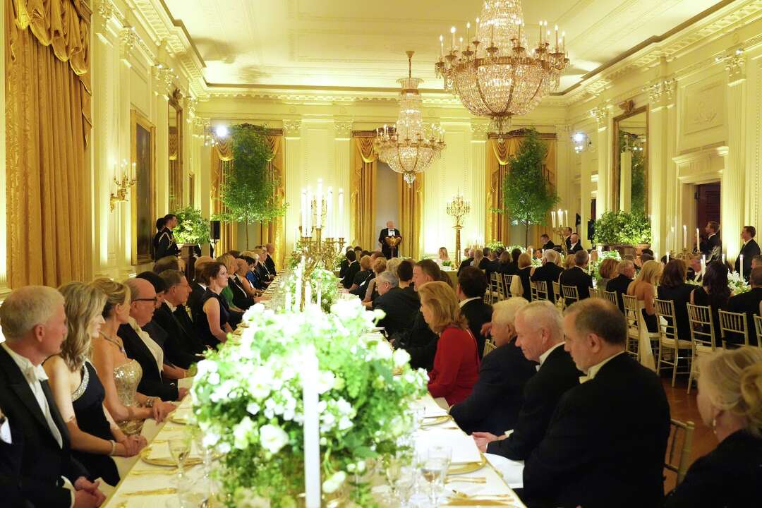 Who was invited to dinner with King Charles: Justices, business leaders ...