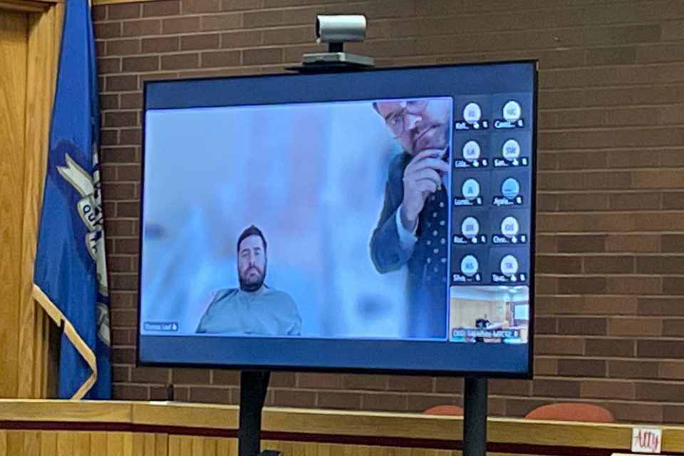 Man accused of unprovoked stabbing at Bethel deli held on $500K bond