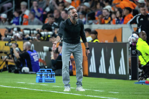 Houston Dynamo win Open Cup thriller, but empty stadium draws backlash