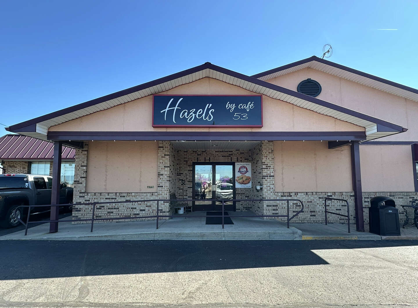 Hazel’s by Cafe 53 opens in Bad Axe’s former Peppermill