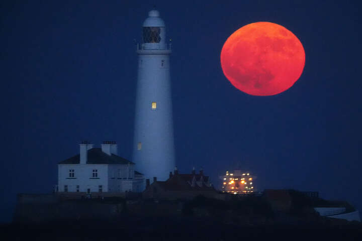 May 2026 full moon dates: Flower moon and blue moon