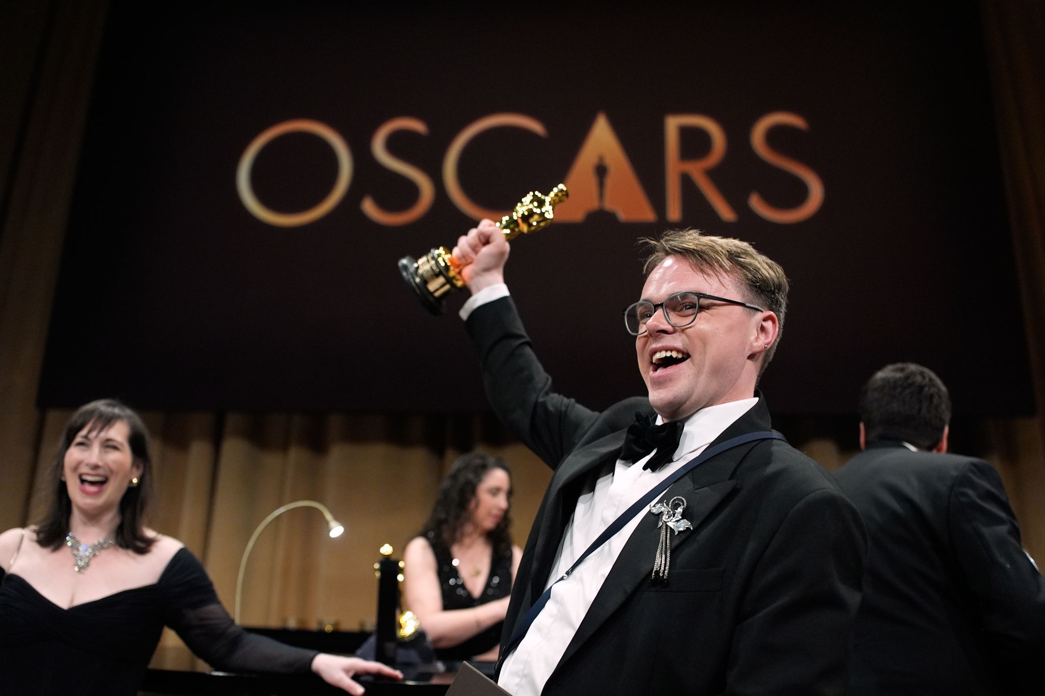 An Oscar is lost, then found, after director forced to check it on a ...