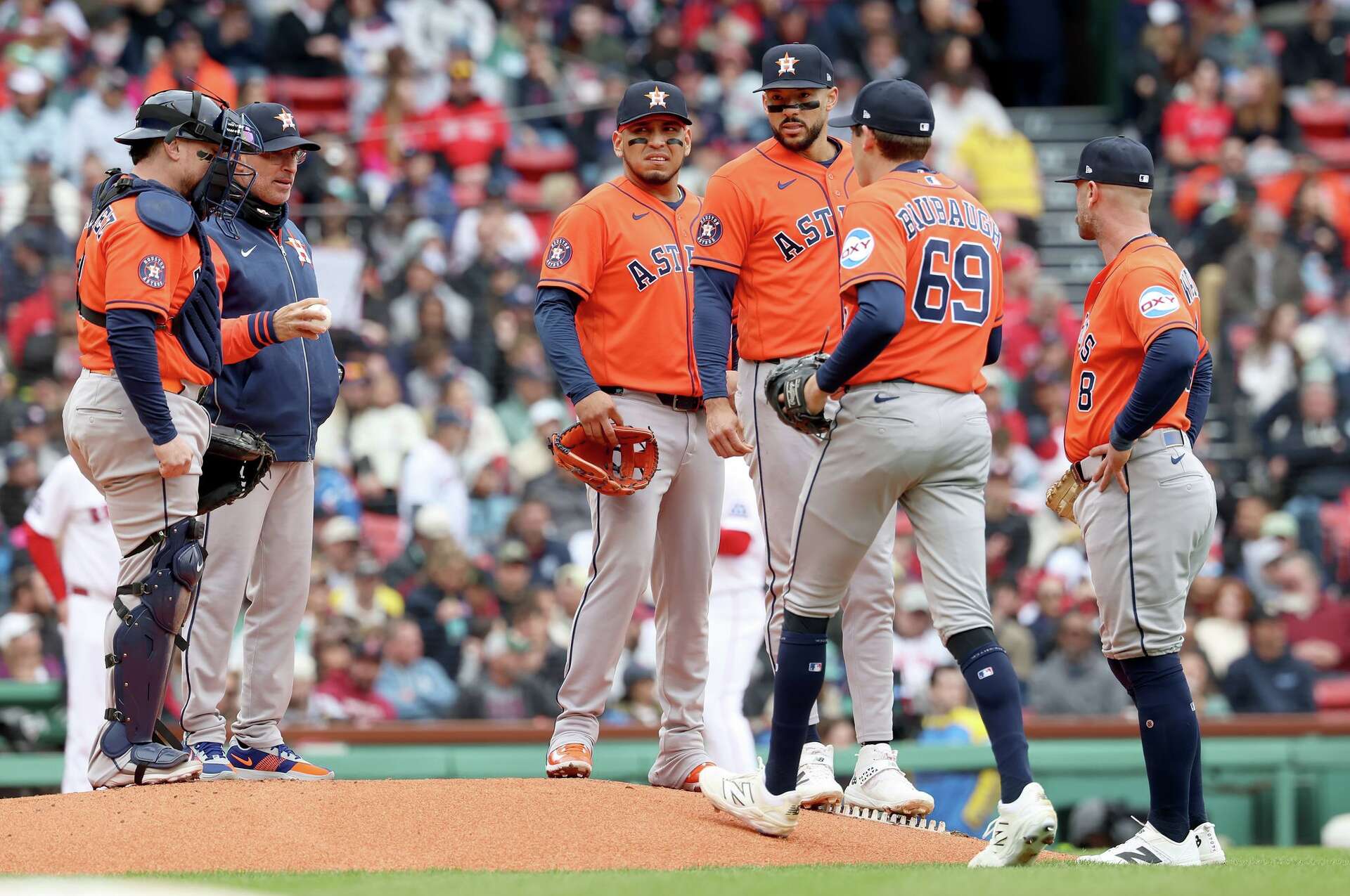 Houston Astros top Boston Red Sox in 10 innings for series win