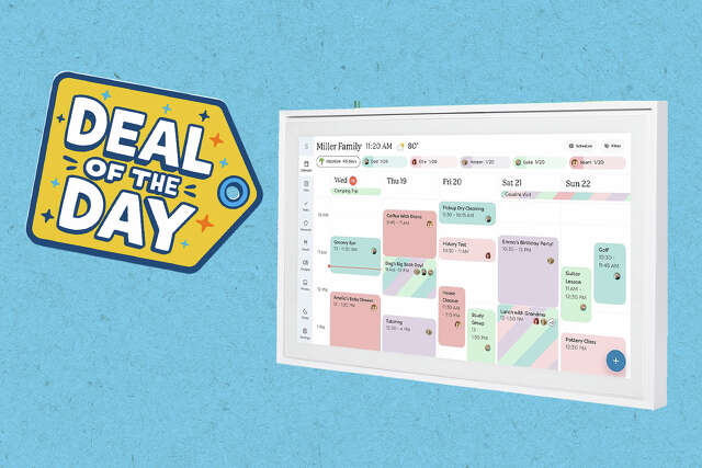 Skylight Calendar sale: First-gen 15-inch model drops to $249.99