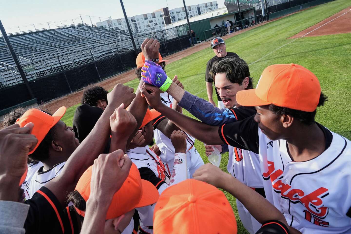 The Oakland high school that produced Frank Robinson and others fights ...